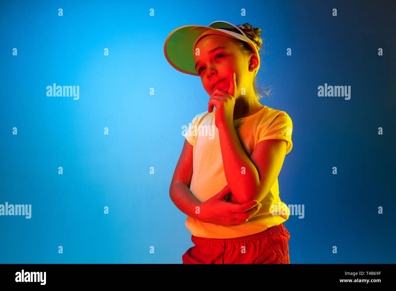 Remember all. Let me think. Doubt concept. Doubtful, thoughtful teen ...