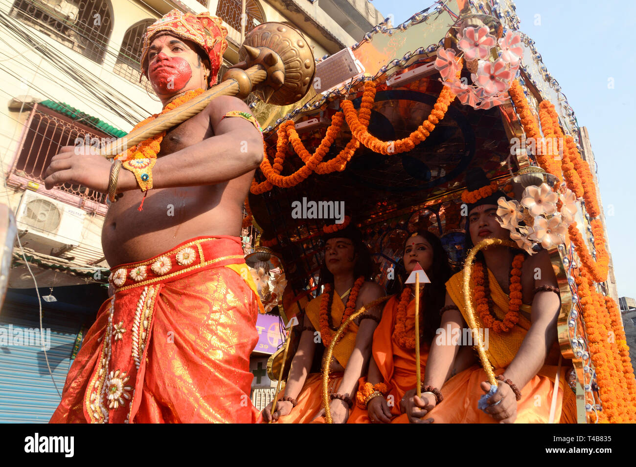 Kolkata, India. 14th Apr, 2019. Hindu people in Lord Ram, Laxman, Sita ...