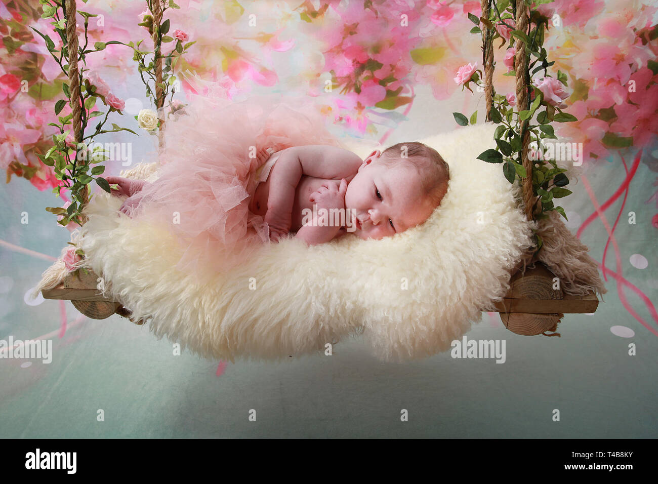 1 week old baby girl Stock Photo - Alamy