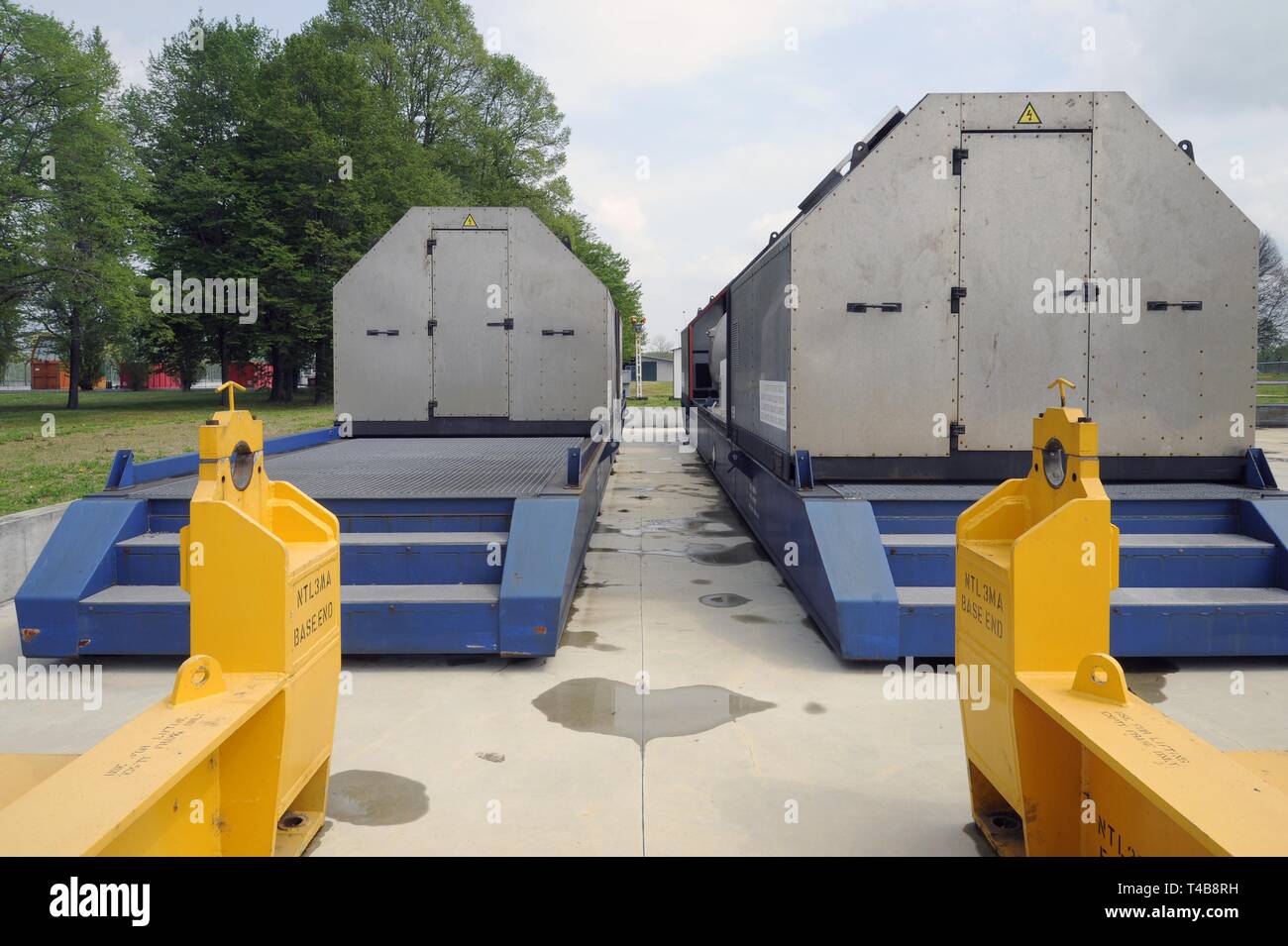 Nuclear waste container hi-res stock photography and images - Alamy
