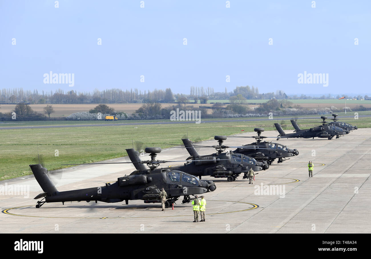 See apache helicopters head hi-res stock photography and images - Alamy