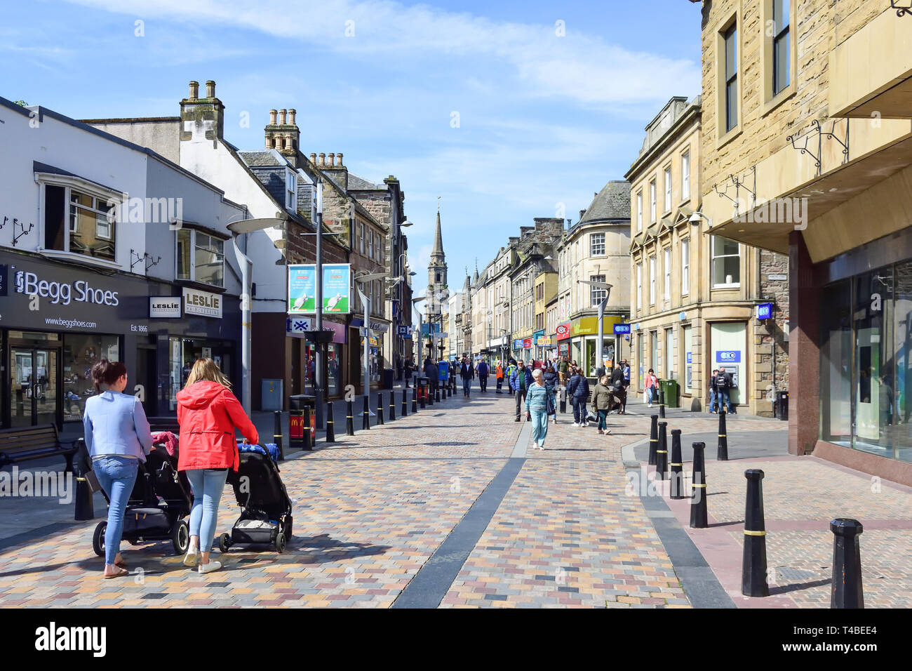 Shops shopping pedestrianised eastgate shopping downtown inverne hi-res ...