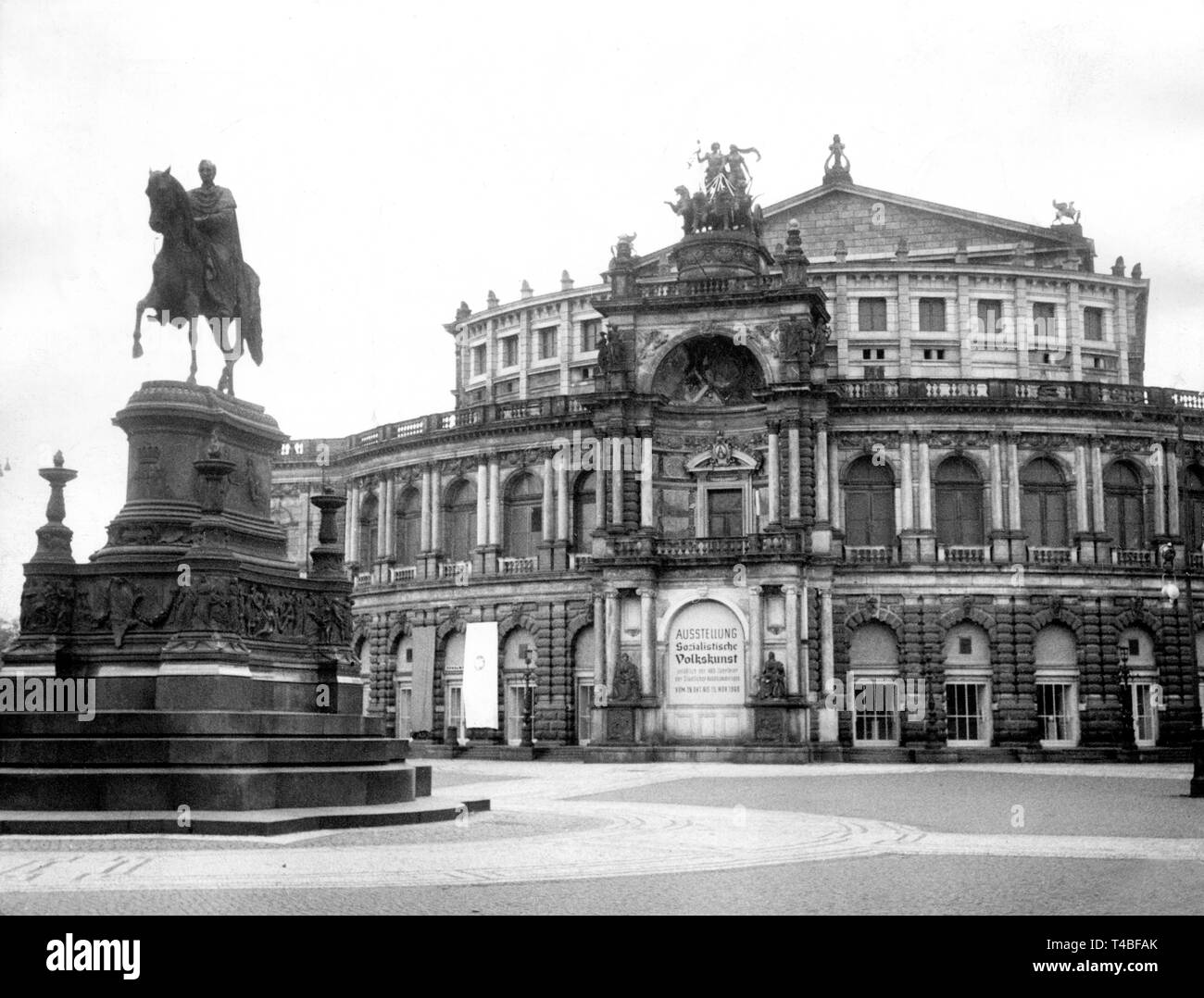 The Semper Opera in Dresden, which was destroyed during the Second ...