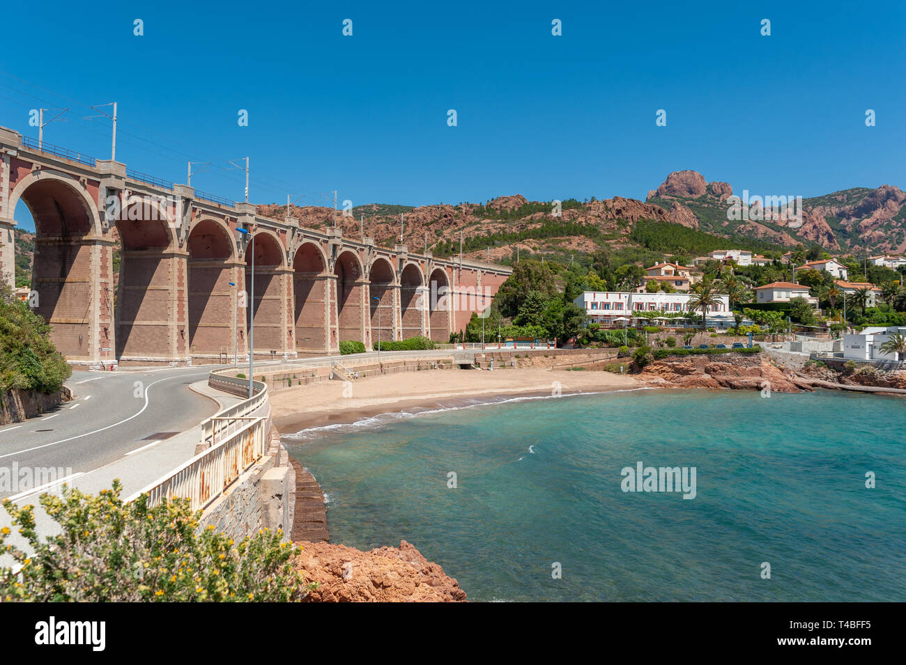 Railway viaduct in front of the Massif deÂ´l Esterel, Antheor, Var ...