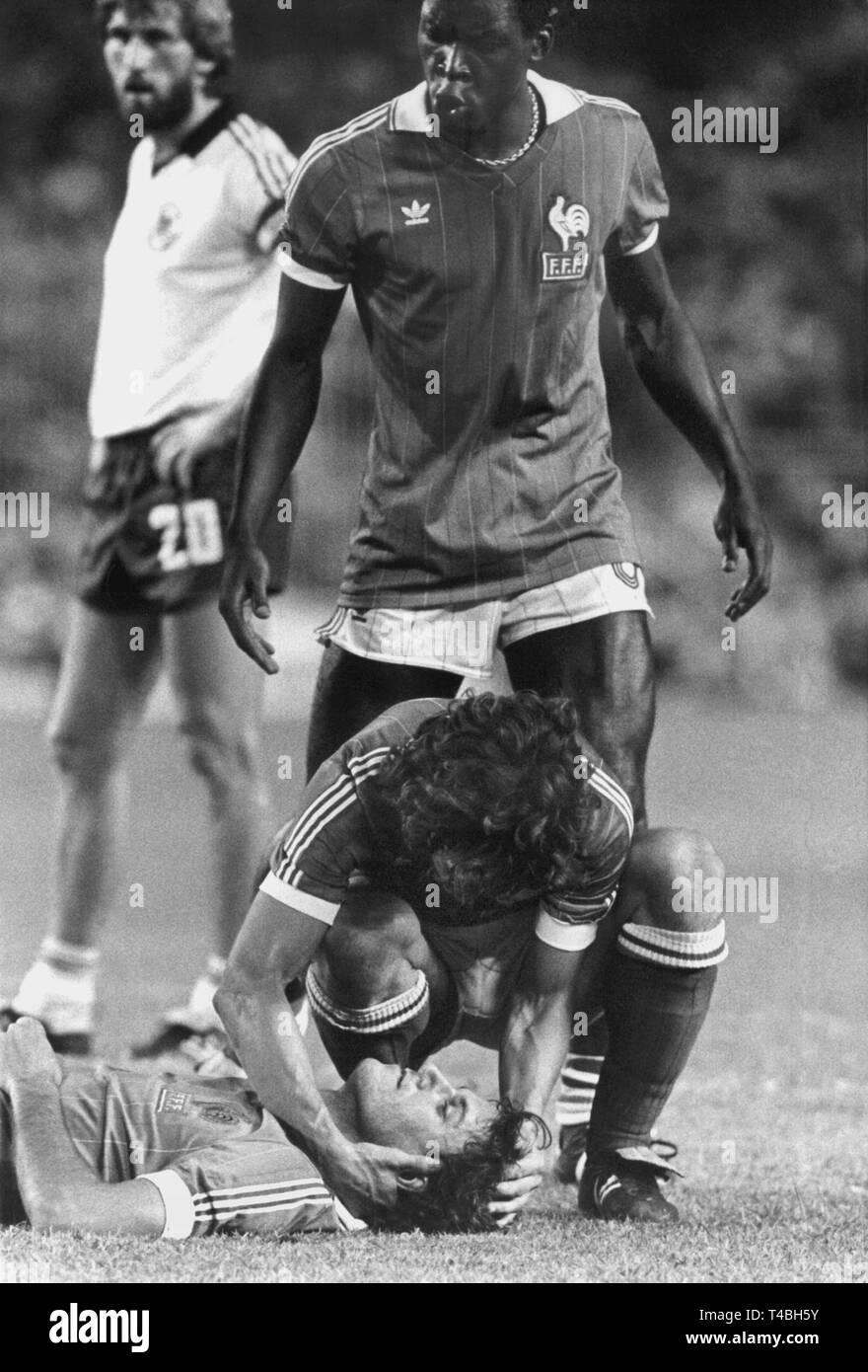 Harald schumacher patrick battiston hi-res stock photography and images ...