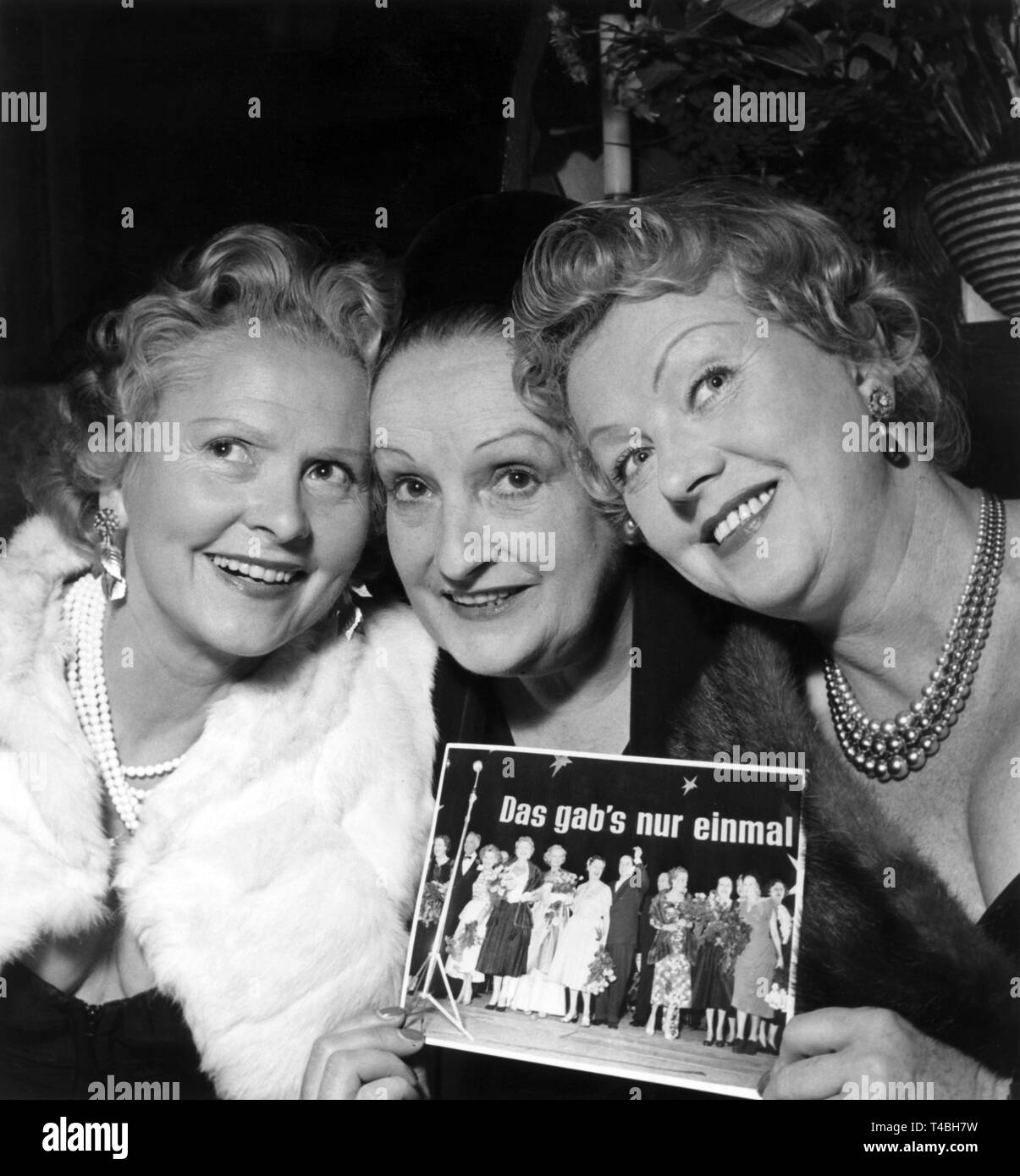 Former silent movie stars meet at the International Film Festival ...