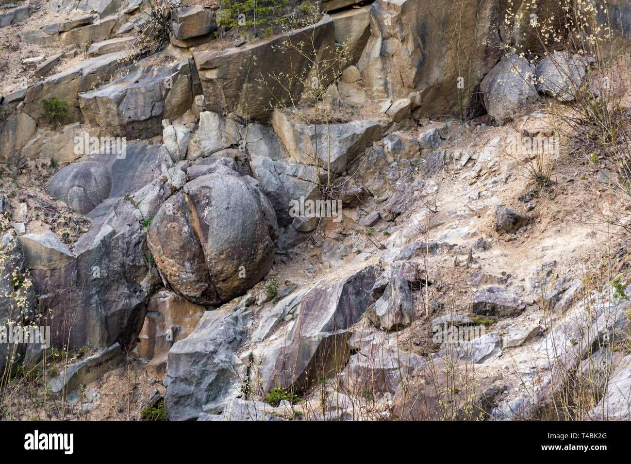 Spherical rock hi-res stock photography and images - Alamy