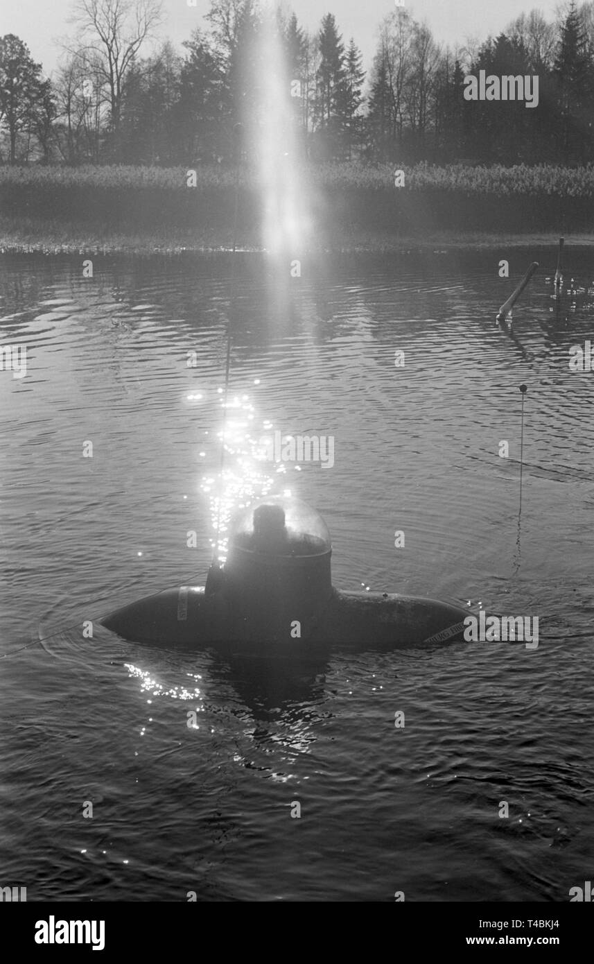 A new one-man submarine is tested in the Ammersee on the 18th of ...