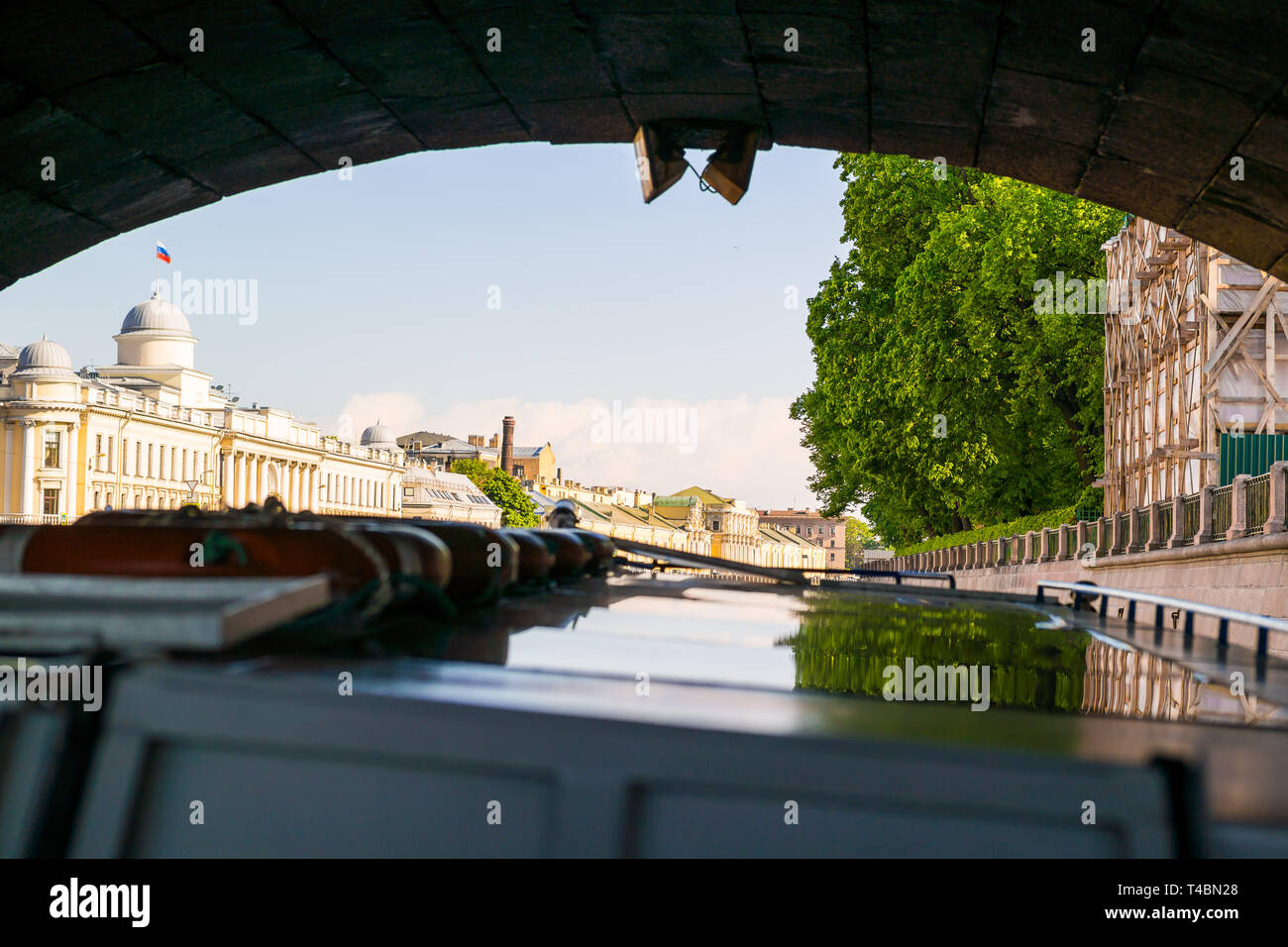 Excursion boat under bridge hi-res stock photography and images - Alamy