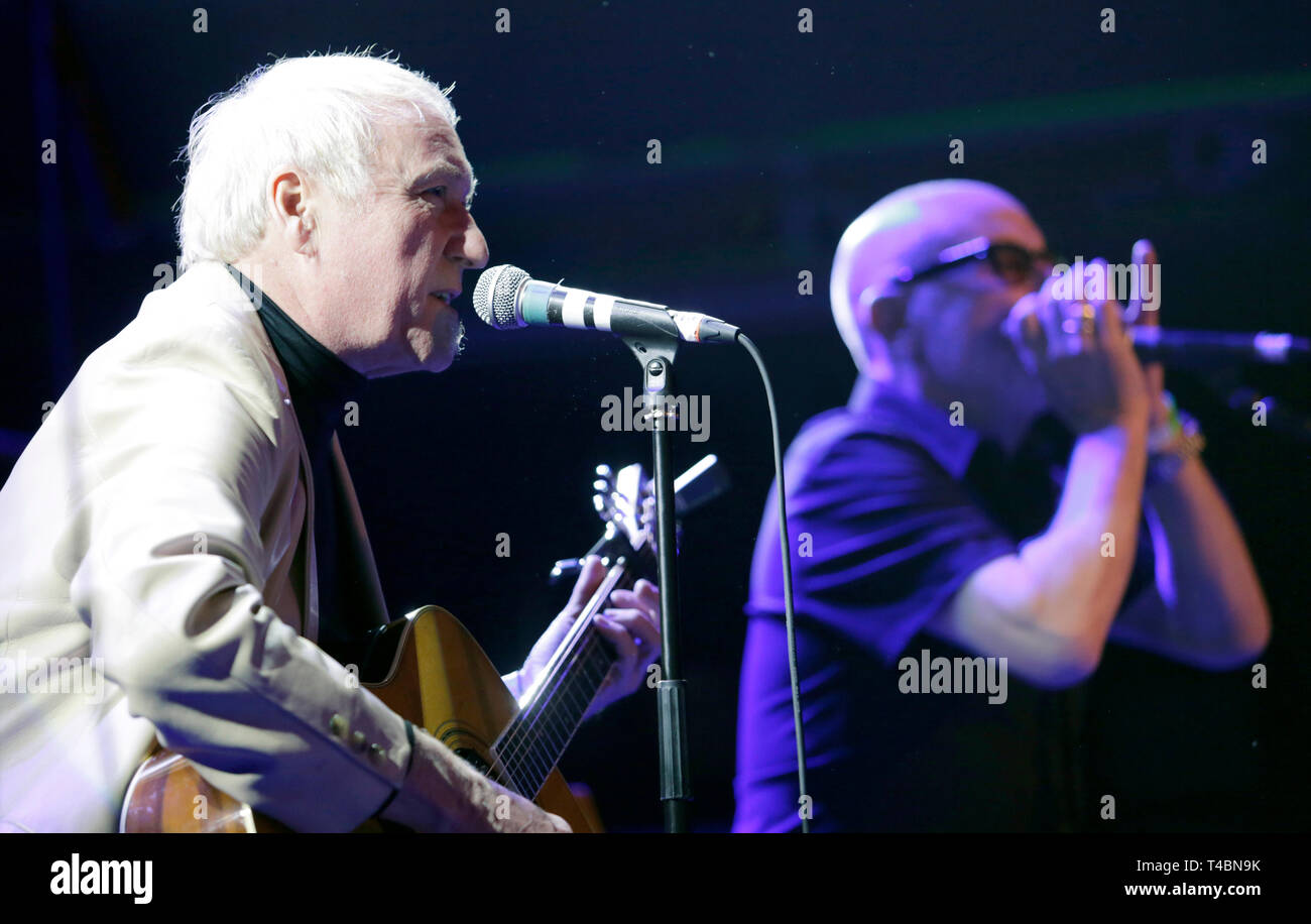 Special guests Dennis Greaves and Mark Feltham of Nine Below Zero ...