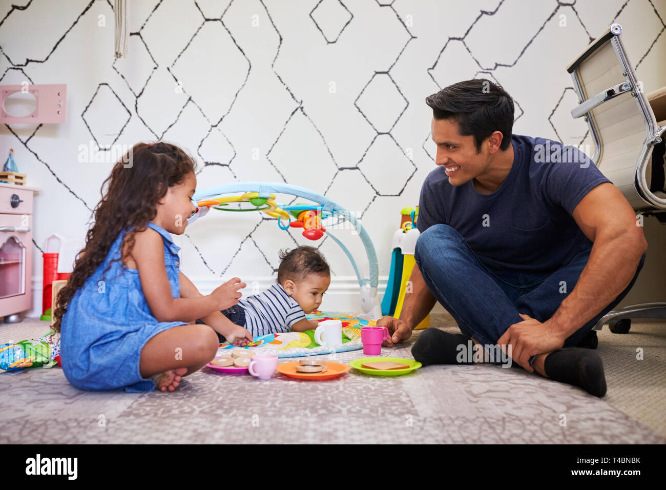 Children playing tea party hi-res stock photography and images - Alamy