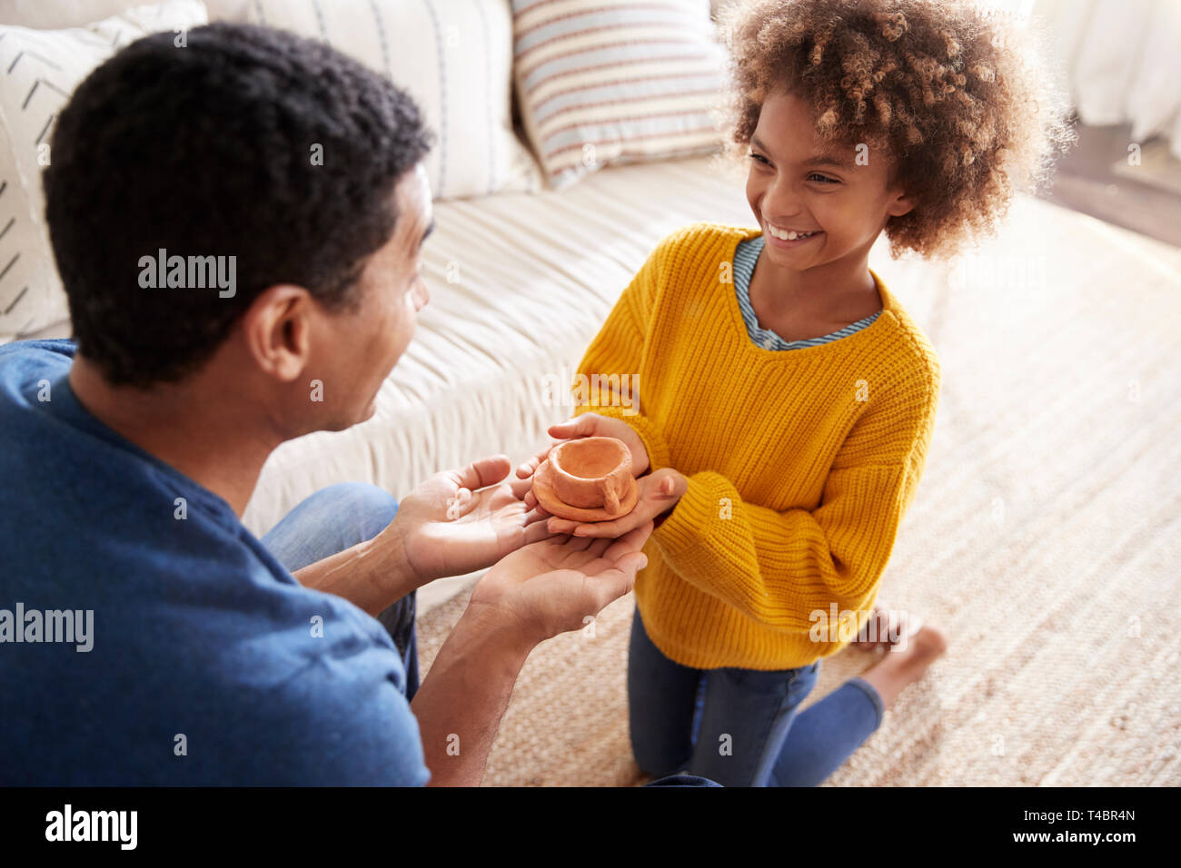 Father daughter over the shoulder view hi-res stock photography and ...
