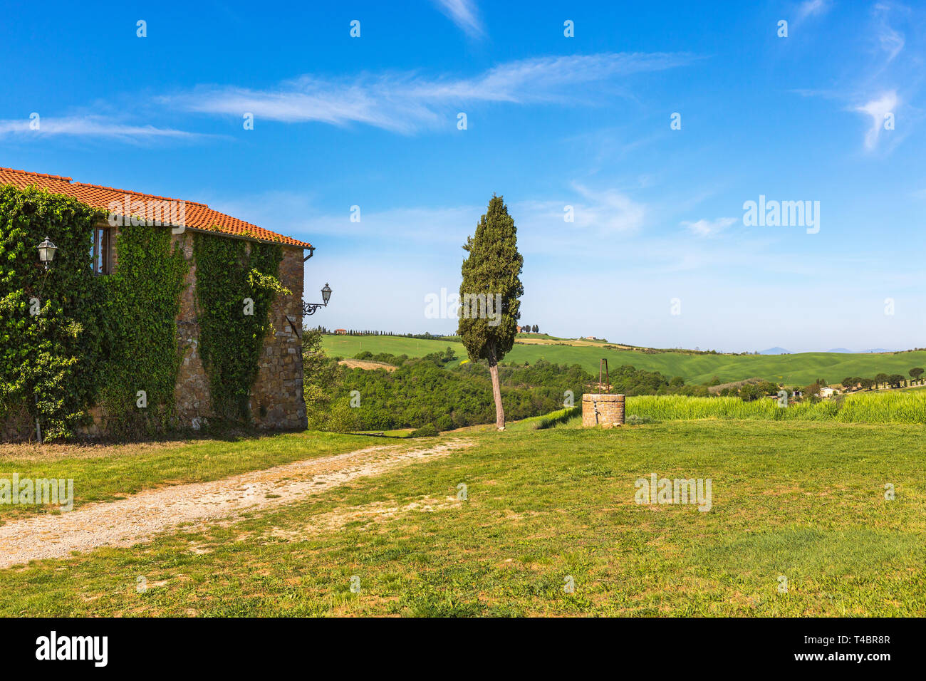 Country house in Tuscany, Italy Stock Photo - Alamy