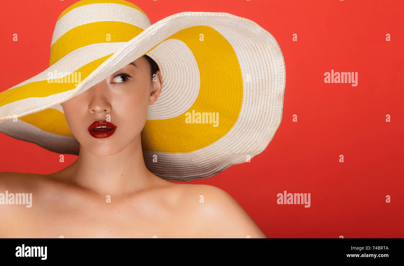 Asian Woman Wearing Sun Hat High Resolution Stock Photography and ...