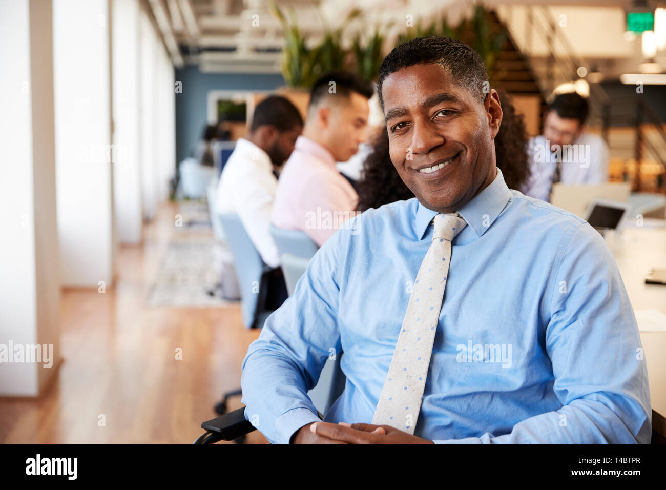 Filipino male mature hi-res stock photography and images - Alamy