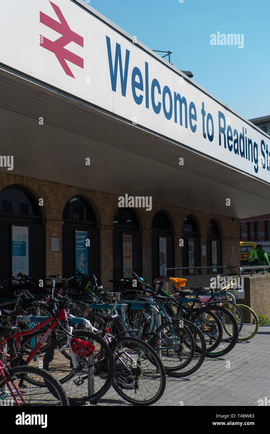 Old great western railway sign hi-res stock photography and images - Alamy