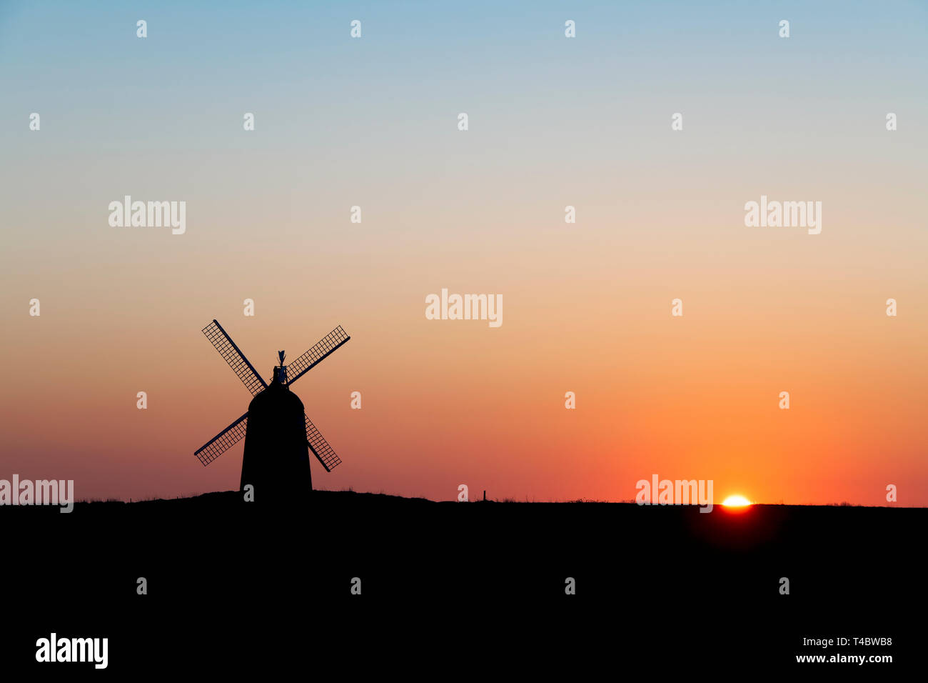 Mill windmill hi-res stock photography and images - Alamy