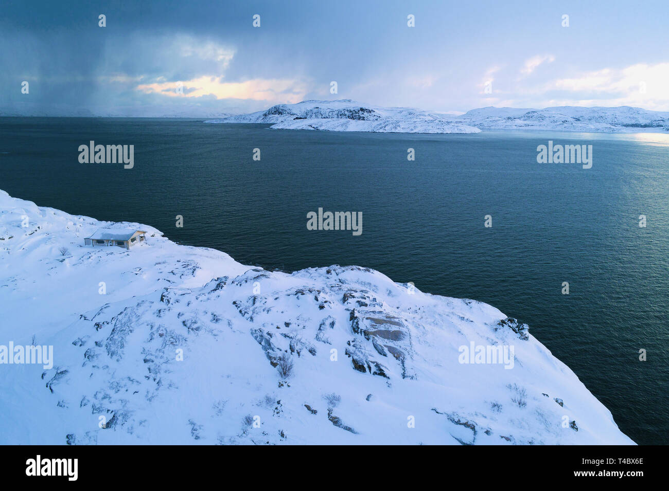 Teriberskaya guba hi-res stock photography and images - Alamy