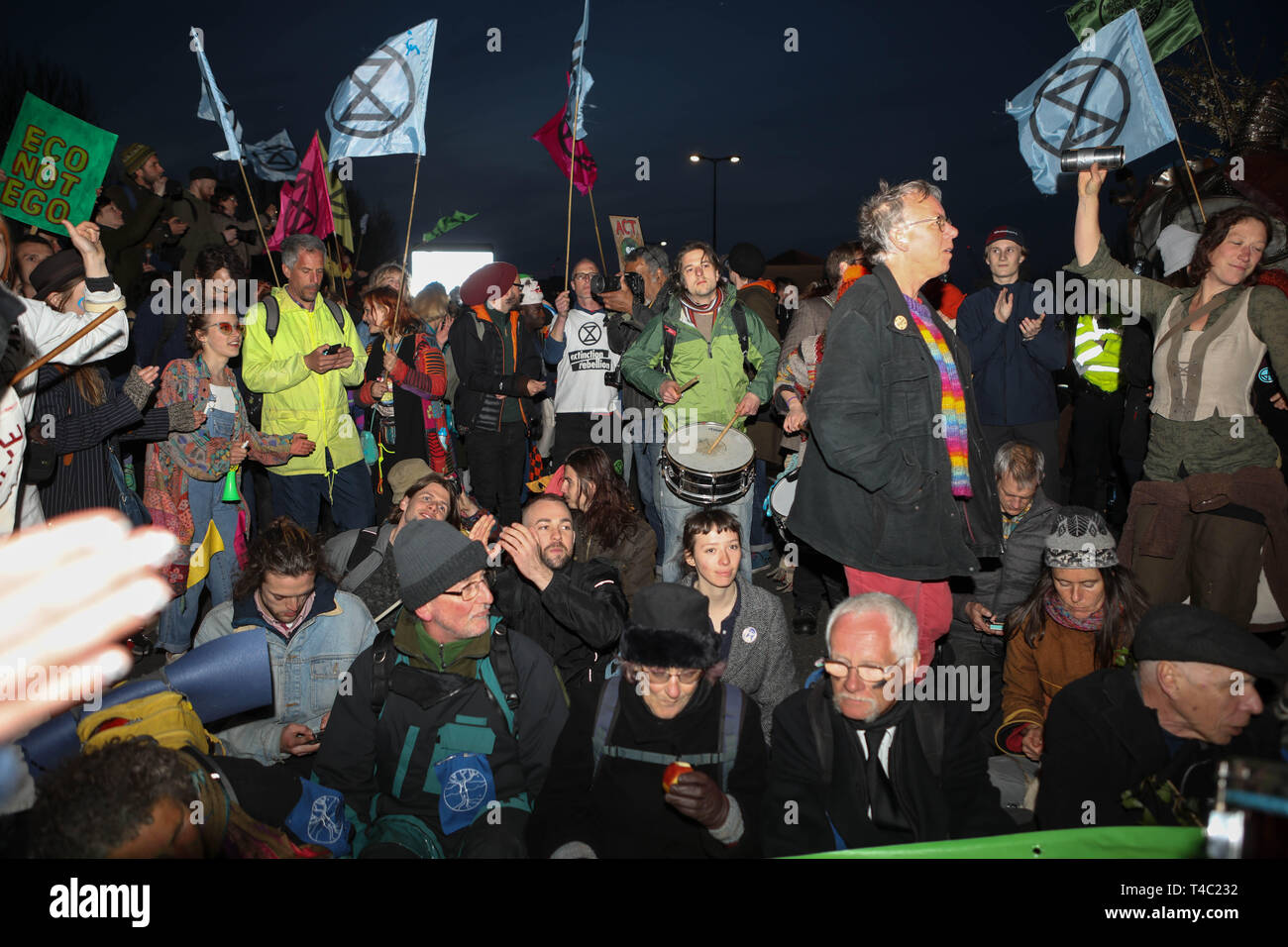 London, UK. 15th April, 2019. Waterloo Bridge, London. Environmental ...