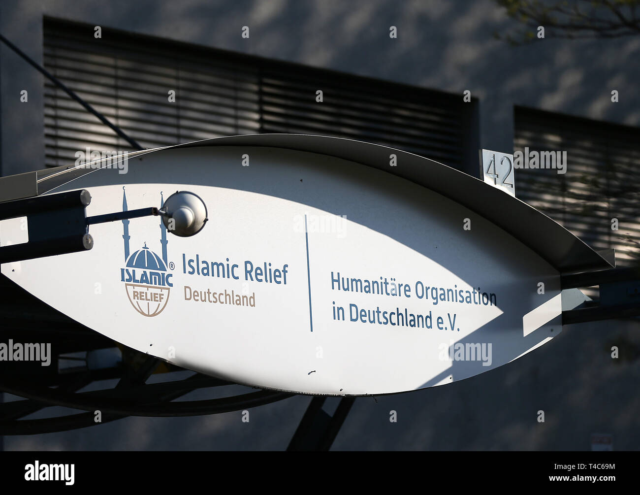 Islamic relief logo hi-res stock photography and images - Alamy