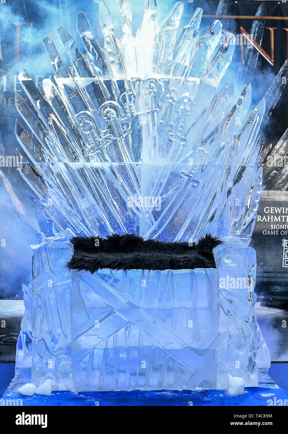 Berlin, Germany. 16th Apr, 2019. A throne of ice. At the start of the ...