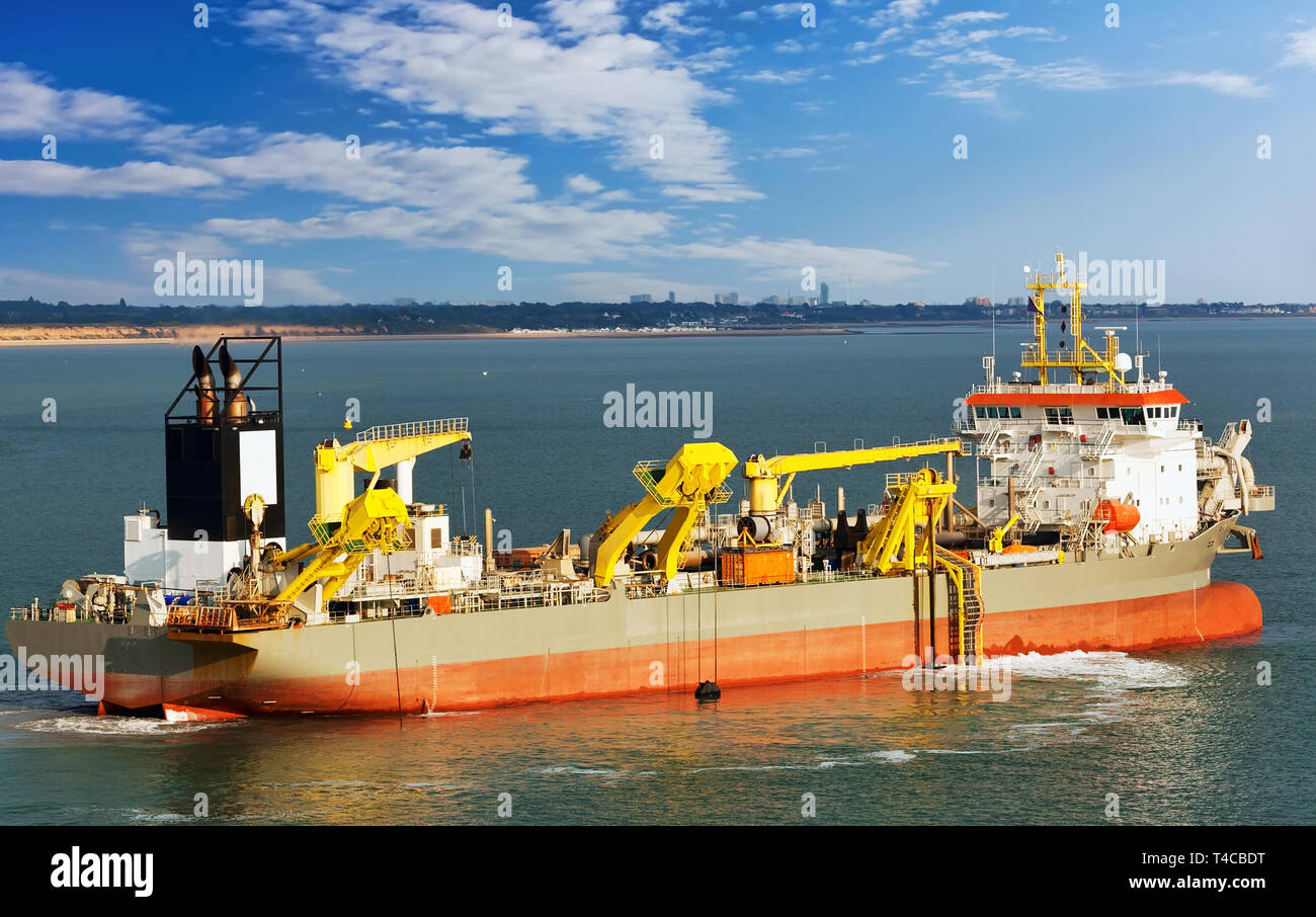 Dredger Ship Stock Photos & Dredger Ship Stock Images - Alamy