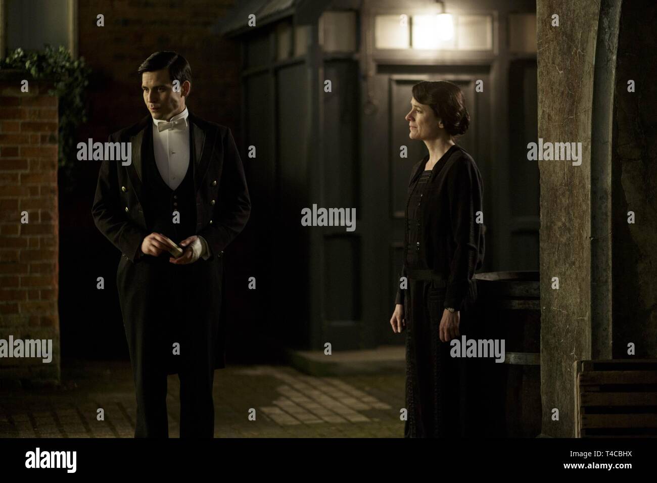 Raquel cassidy hi-res stock photography and images - Alamy