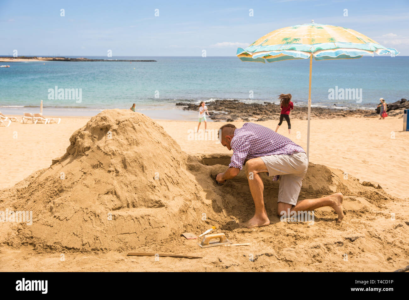 Creating a sand sculpture hi-res stock photography and images - Alamy