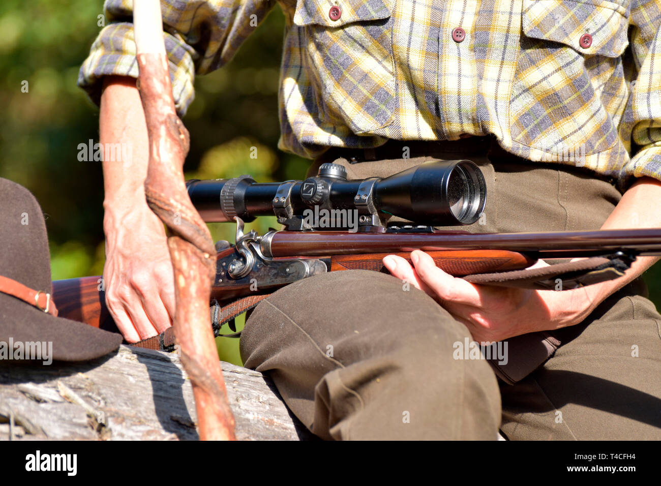 Huntswoman hi-res stock photography and images - Alamy