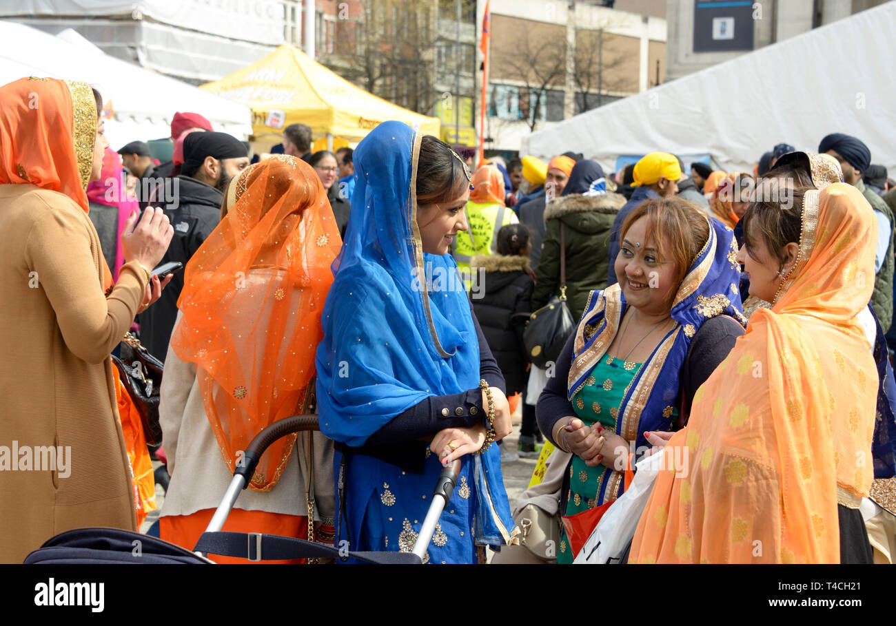 Sikh women hi-res stock photography and images - Alamy