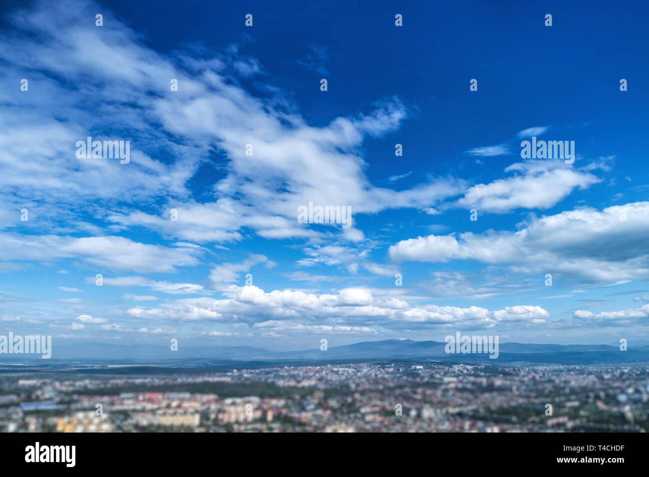 Sky with white clouds and horizon line Stock Photo - Alamy