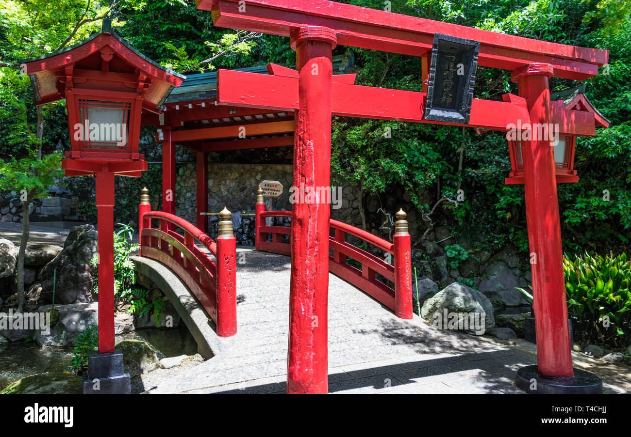 Traditional red Bridge, Lantern and Torii to japanese Jigoku Meguri ...