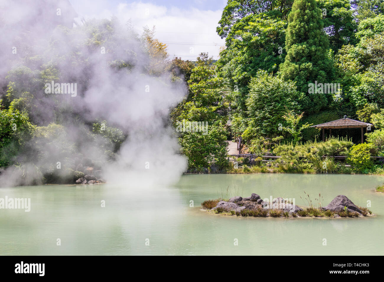 Geyser pond hi-res stock photography and images - Alamy