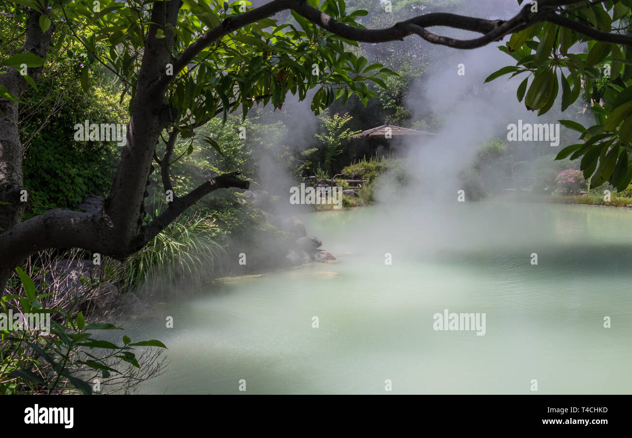 Geyser pond hi-res stock photography and images - Alamy