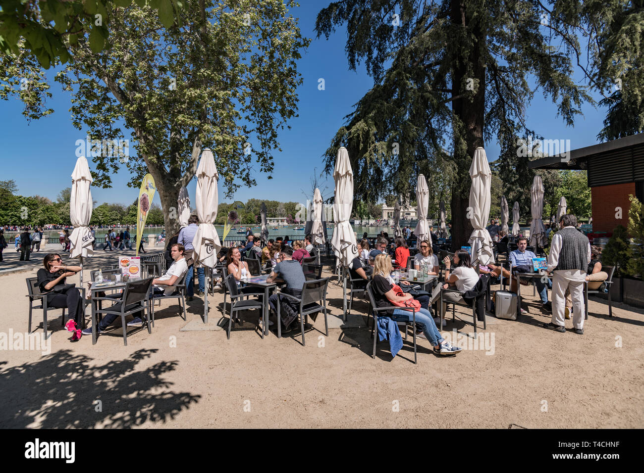 Cafe terrace life hi-res stock photography and images - Alamy