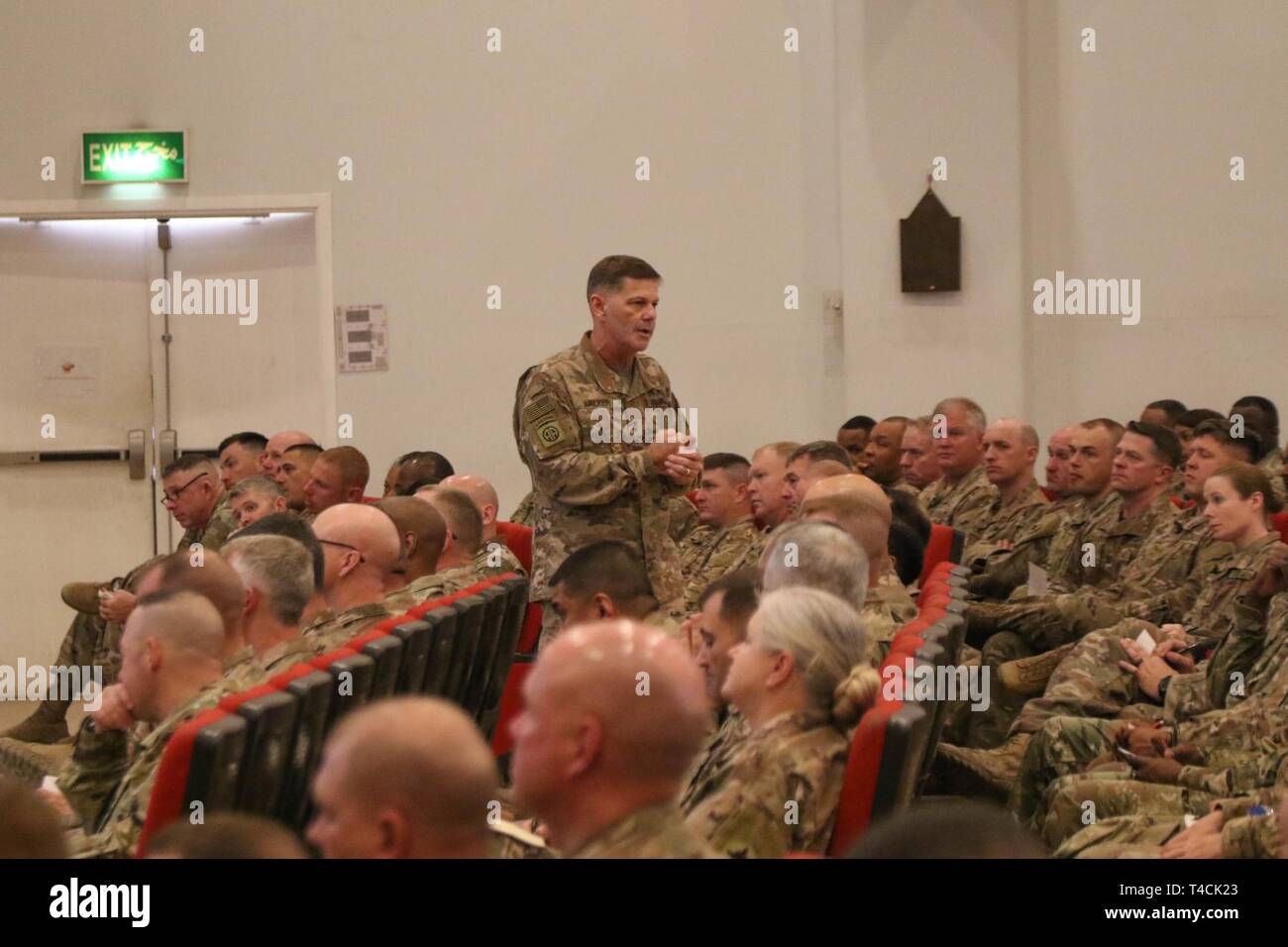 Maj. Gen. Flem B. “Donnie” Walker, commanding general of the 1st ...