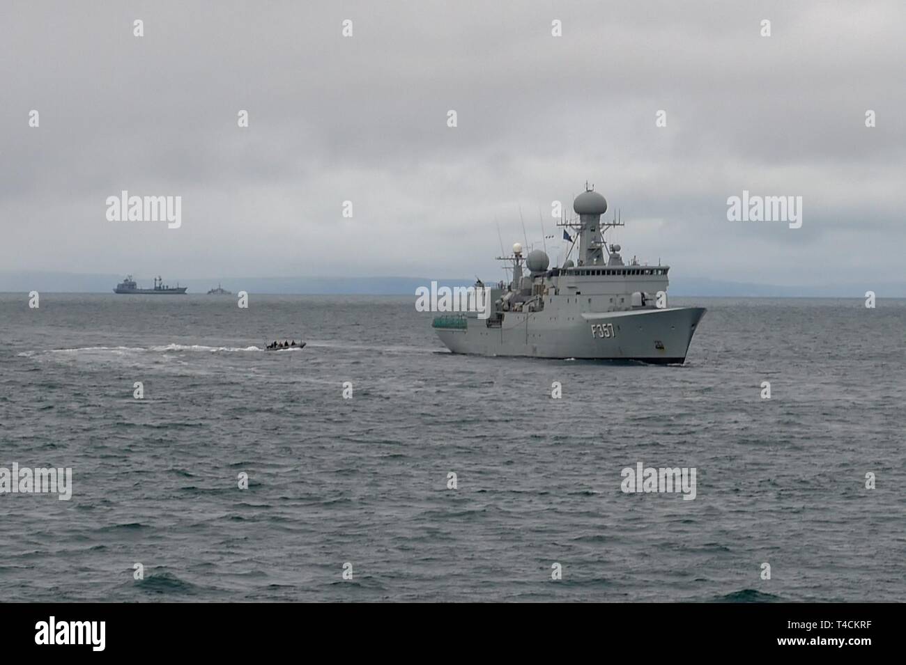 CHANNEL (Mar. 20, 2019) Sailors from the guided-missile destroyer USS ...