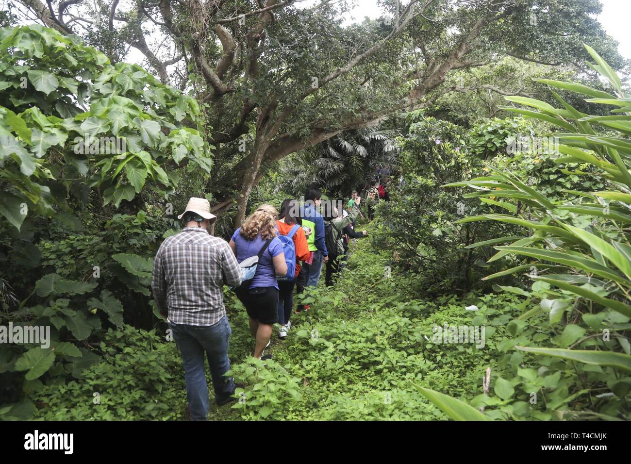 Students from Camp Lester Middle School and Chatan Junior High School ...