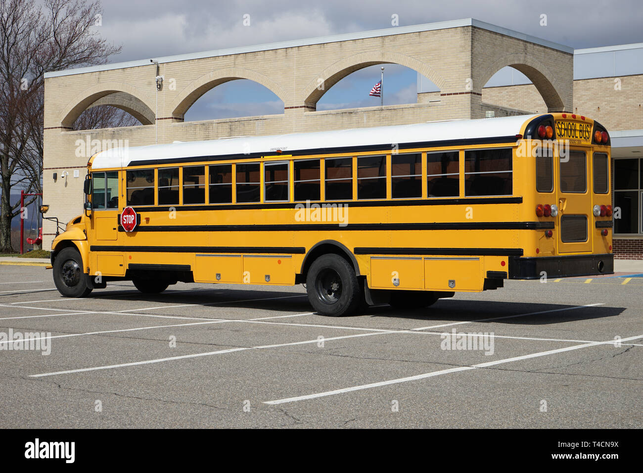 Parked school bus hi-res stock photography and images - Alamy