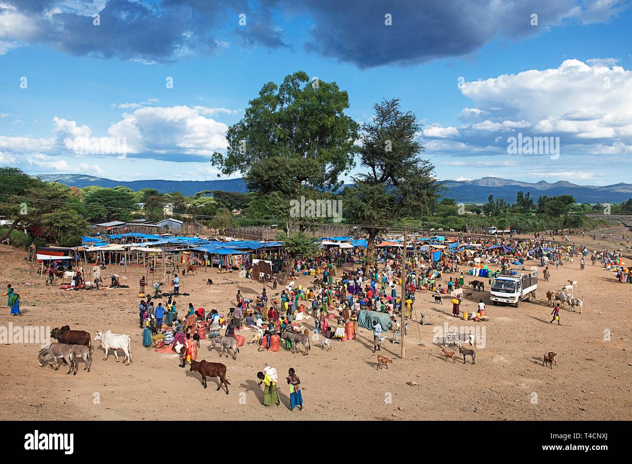 Village gidole hi-res stock photography and images - Alamy