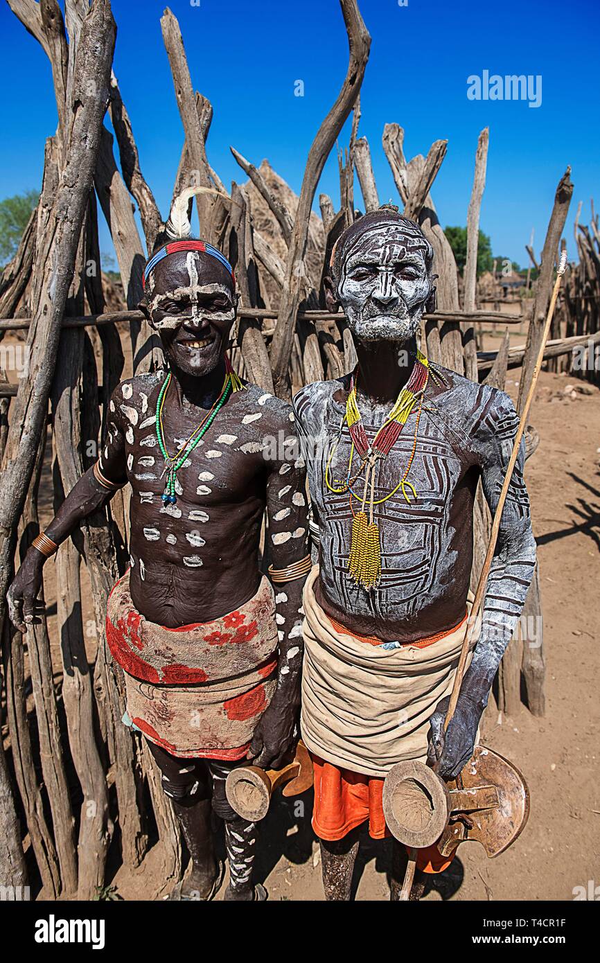 Body painting tribe hi-res stock photography and images - Alamy