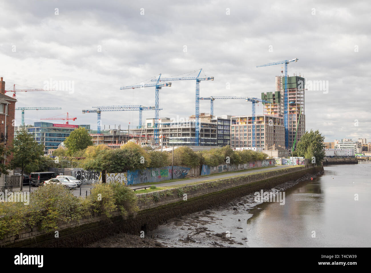 Construction cranes in Dublin, Ireland Stock Photo - Alamy