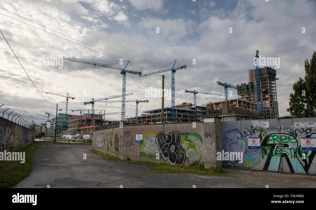Dublin, Ireland construction Stock Photo - Alamy
