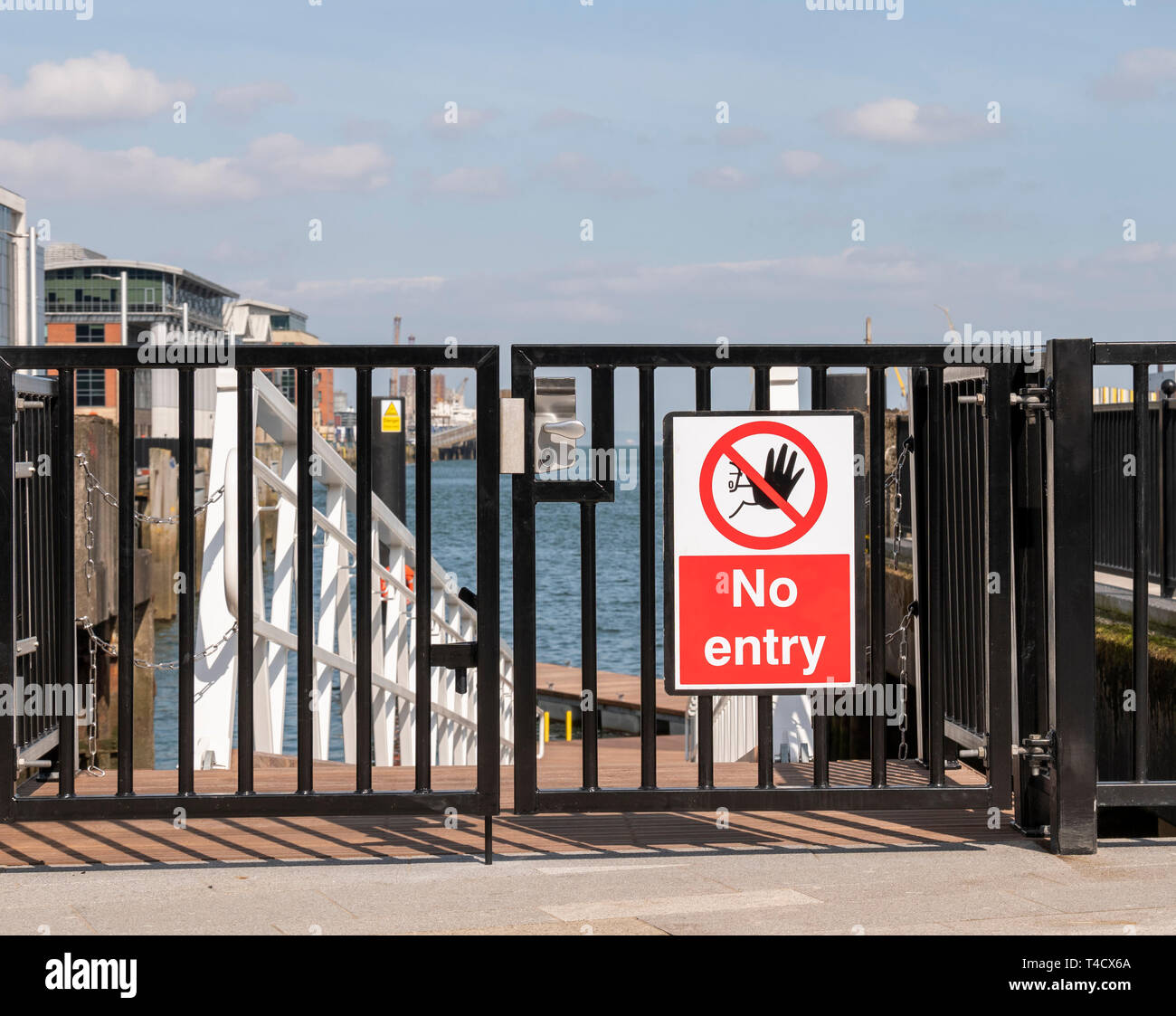 Walkway closed sign hi-res stock photography and images - Alamy
