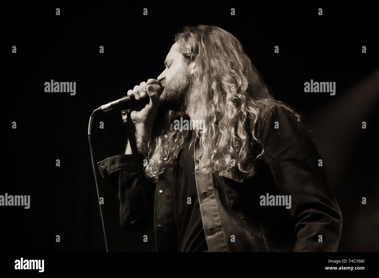 Fastway hi-res stock photography and images - Alamy