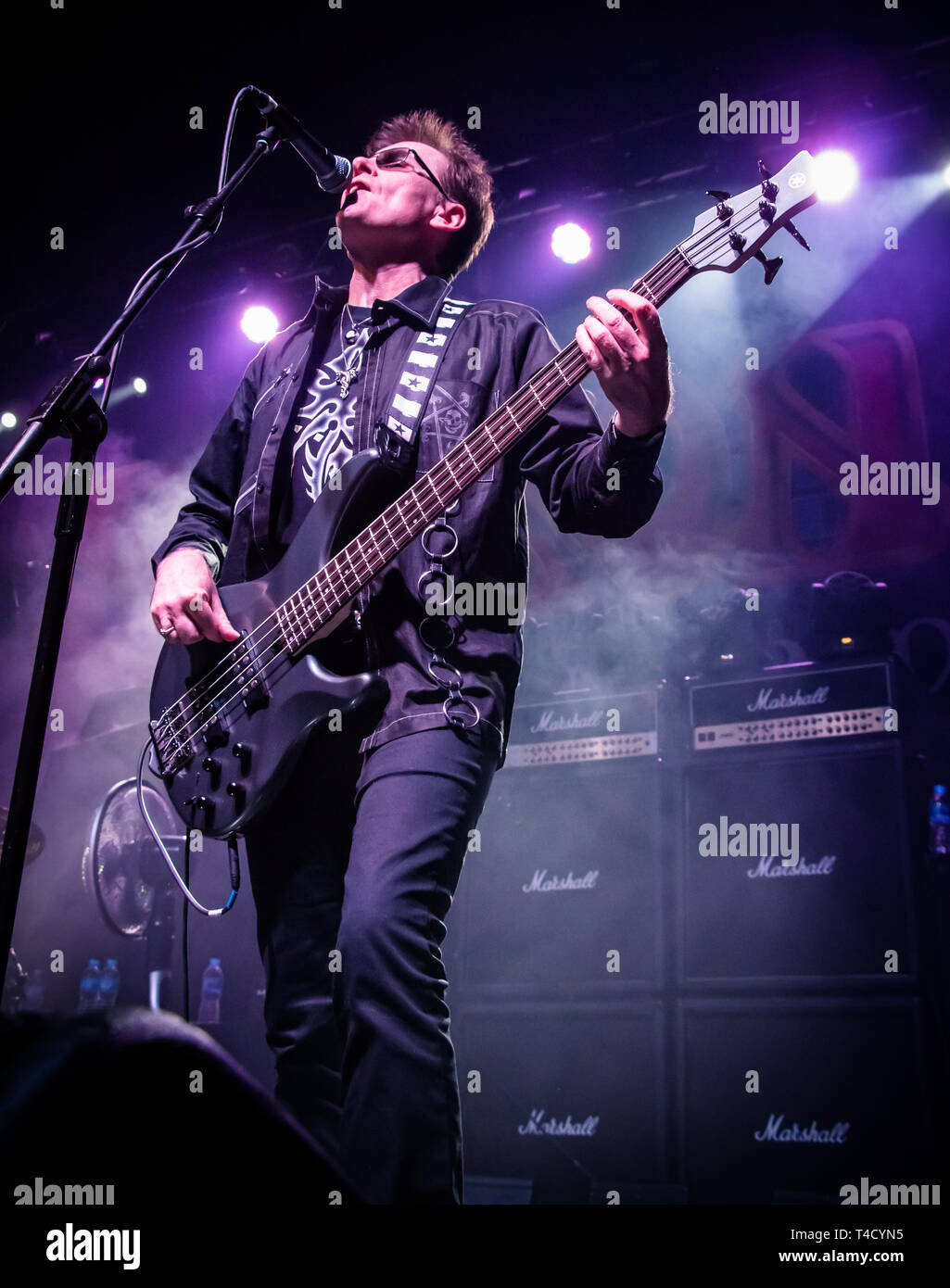 Fastway hi-res stock photography and images - Alamy