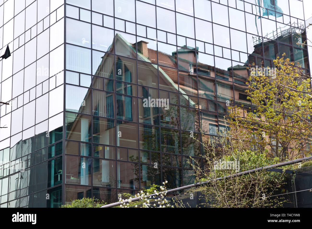 Modern office building in Munich in Germany. Symmetry. Minimalism Stock ...