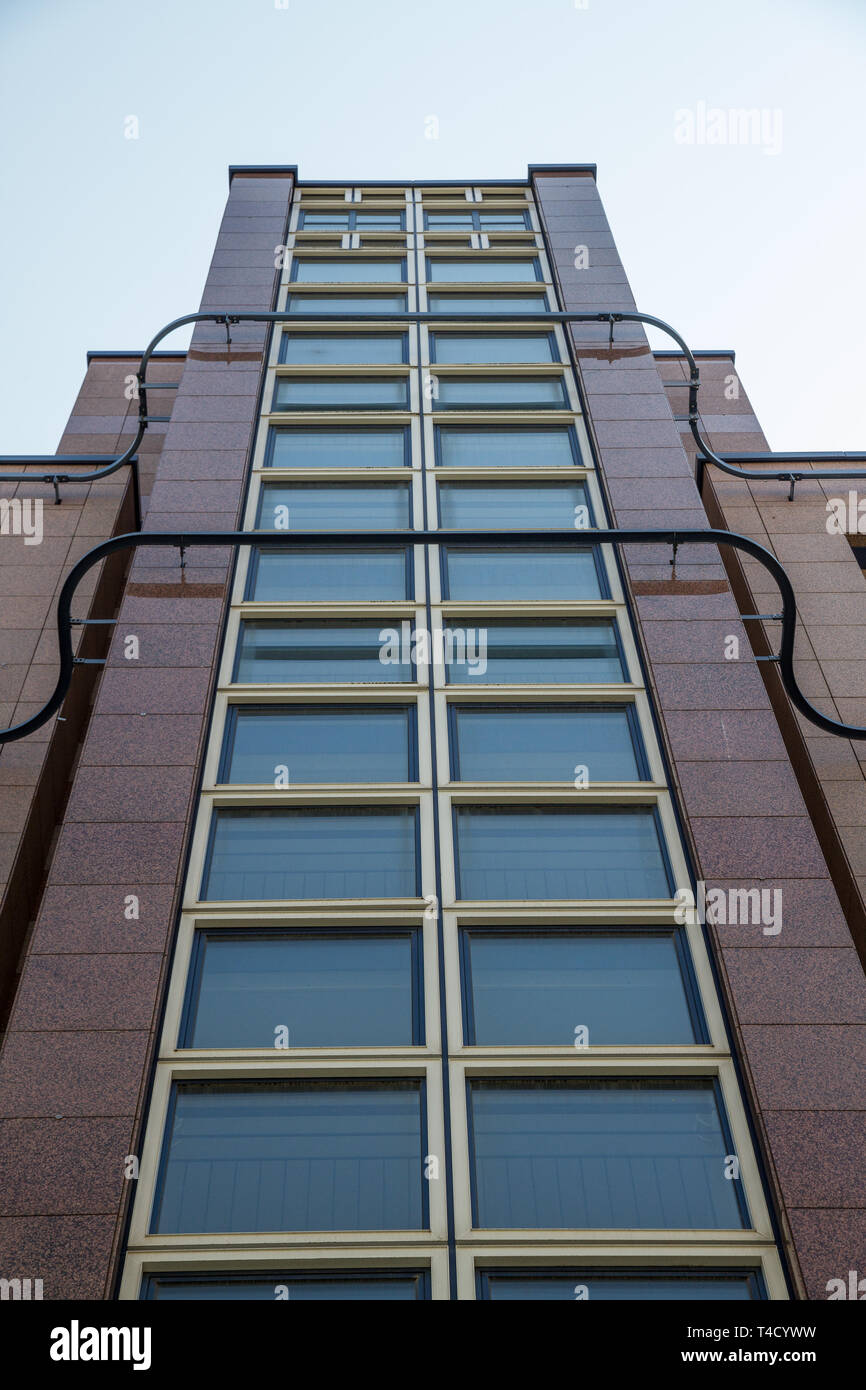 Modern office building in Munich in Germany. Symmetry. Minimalism Stock ...