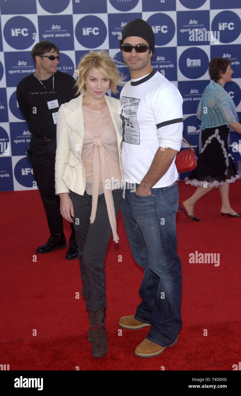 LOS ANGELES, CA. February 28, 2004: CHRISTINA APPLEGATE & husband ...