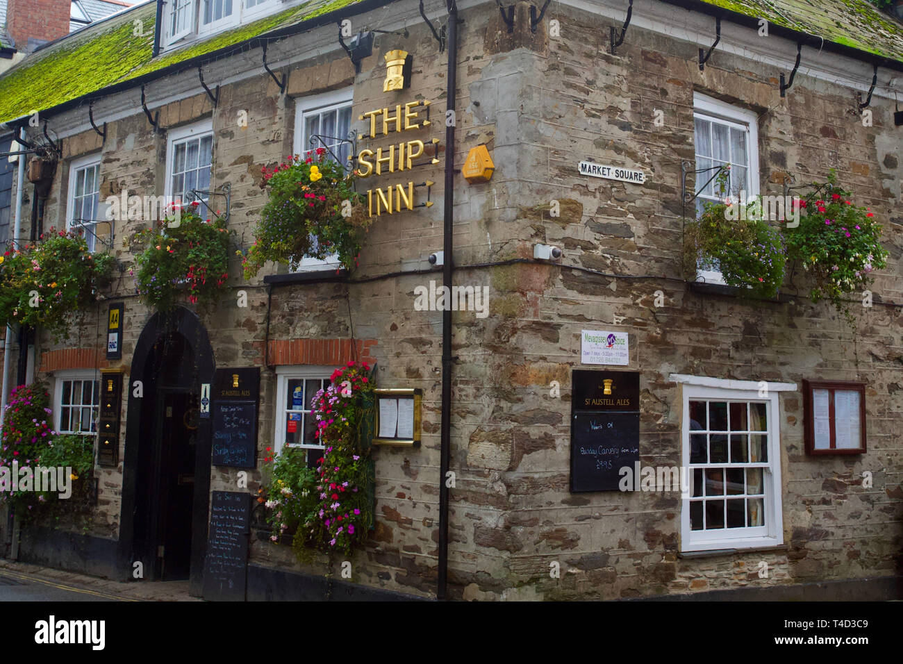 The ship inn mevagissey hi-res stock photography and images - Alamy